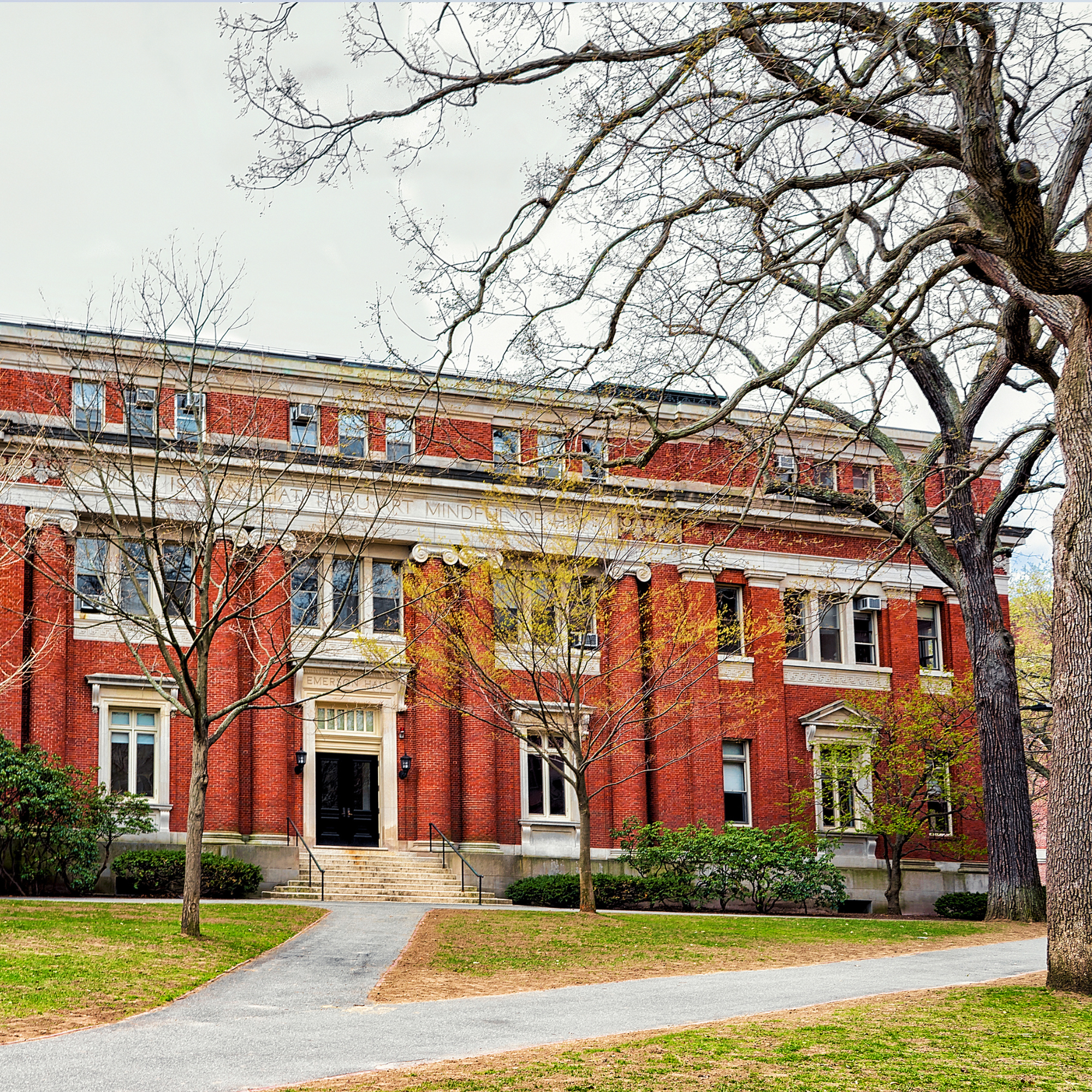 Timeless Harvard University Graduation Gifts: Celebrate The Class of 2 ...